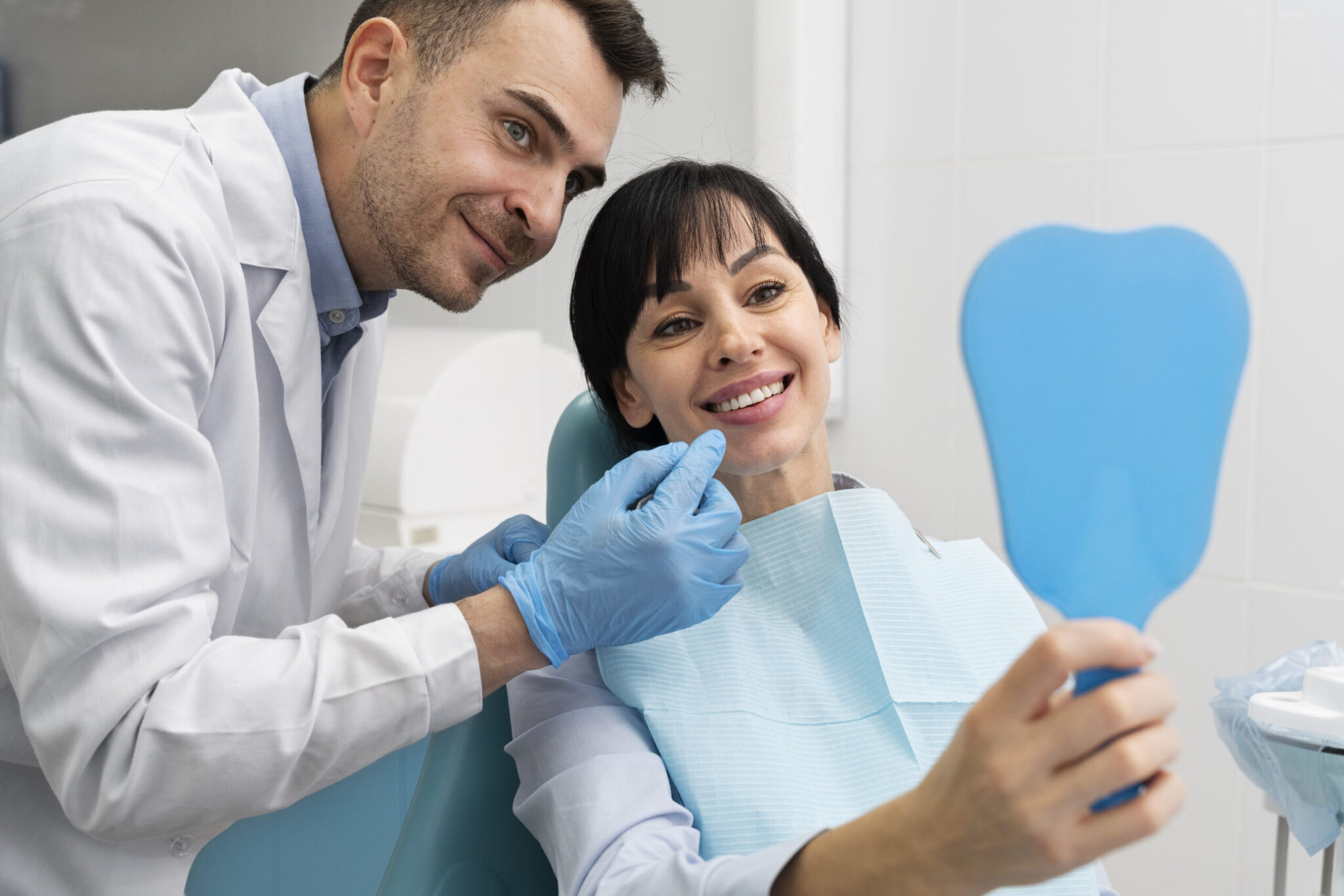 Dental Bonding Solutions for Modern Smile Makeovers